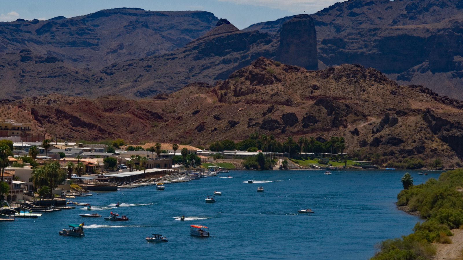 Arizona's Colorado River Beach Town Is A Hidden Gem Locals Don't Want ...